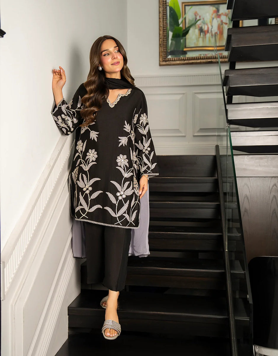 Layla Suit Set – House Of Niav